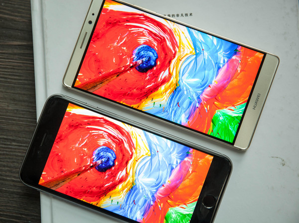华为 Mate 8 对抗 iPhone 6S Plus －屏幕篇