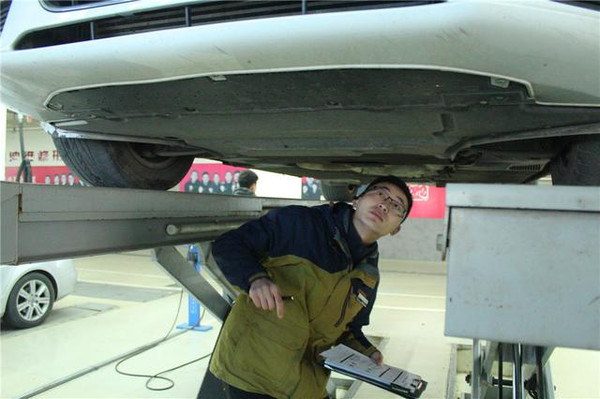 奥迪A4L四万公里4S店保养实拍！_搜狐汽车_搜狐网